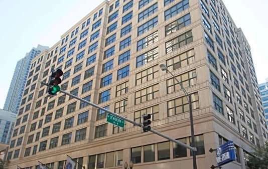 Hampton Inn & Suites Chicago Downtown, Chicago - HotelTonight