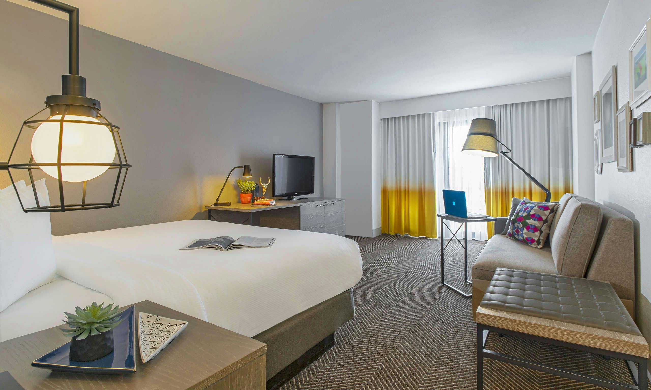 DoubleTree Austin, Austin - HotelTonight