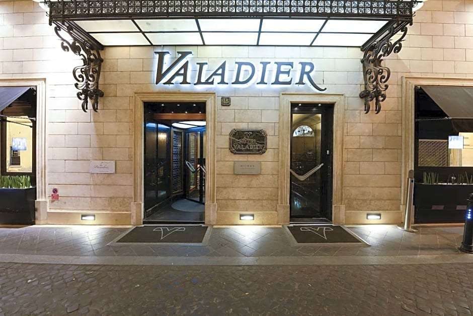 Valadier Hotel, Rome - HotelTonight
