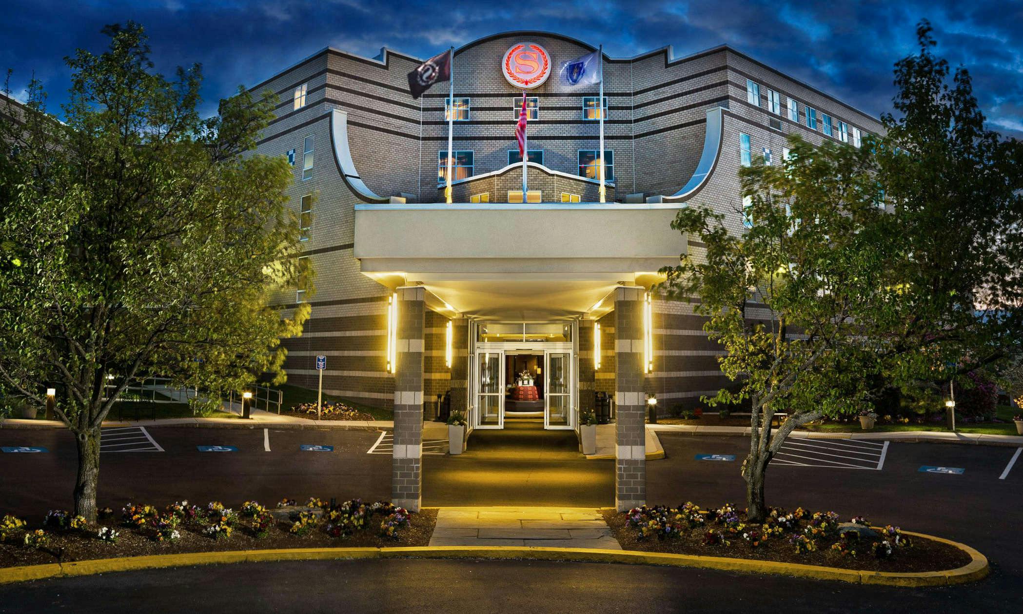 Sheraton Boston Needham Hotel, Massachusetts - Around Me - HotelTonight