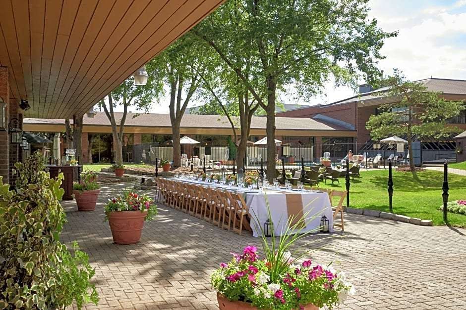 Hilton Mississauga/Meadowvale, Toronto - YYZ - HotelTonight