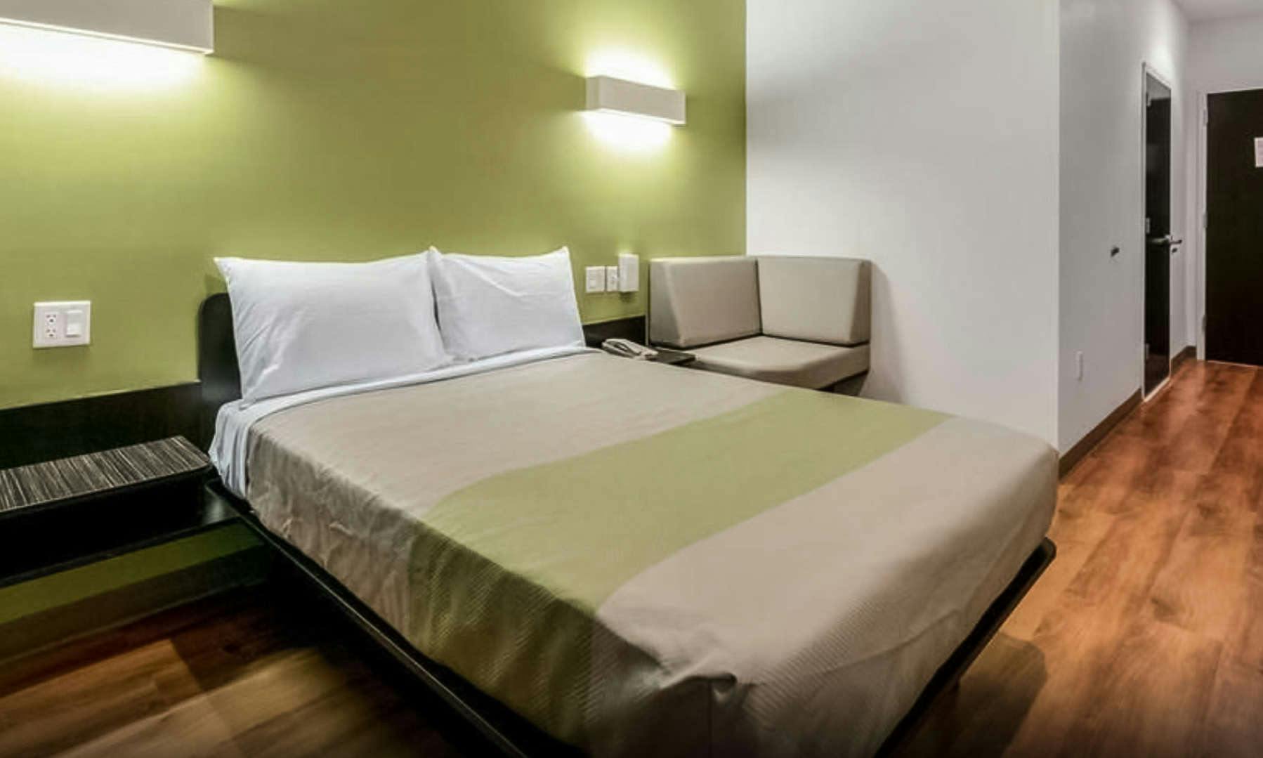 Feather Factory Hotel, Queens - HotelTonight