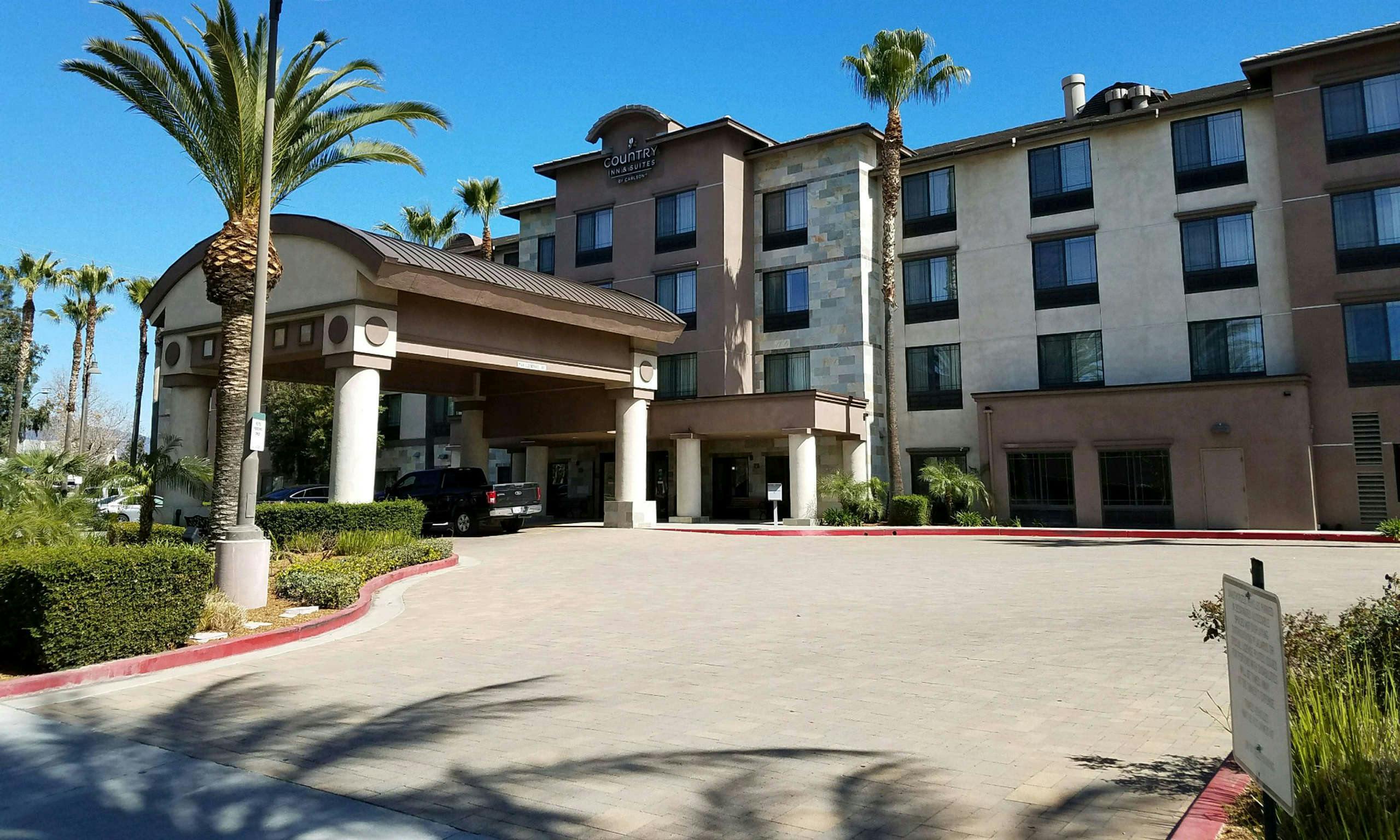 Country Inn & Suites by Radisson, Ontario at Ontario Mills, CA, Inland ...