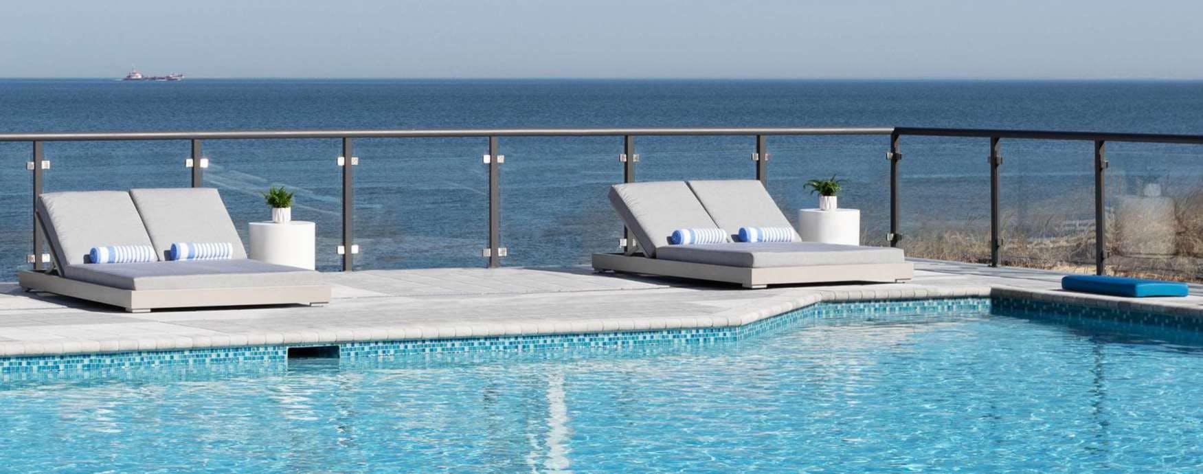 Delta Hotels by Marriott Virginia Beach Bayfront Suites, Virginia Beach ...