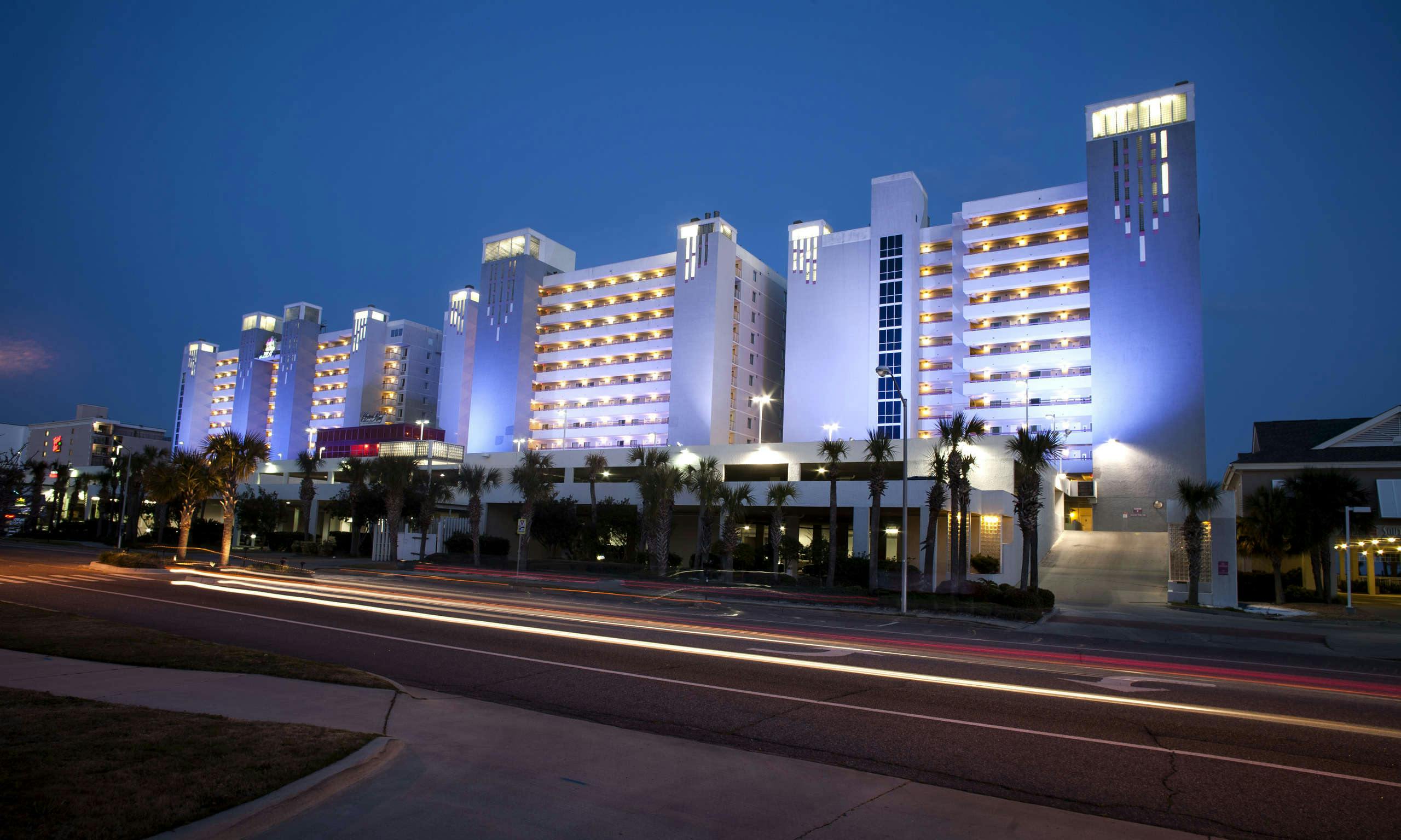 Crown Reef Beach Resort and Waterpark, Myrtle Beach - HotelTonight