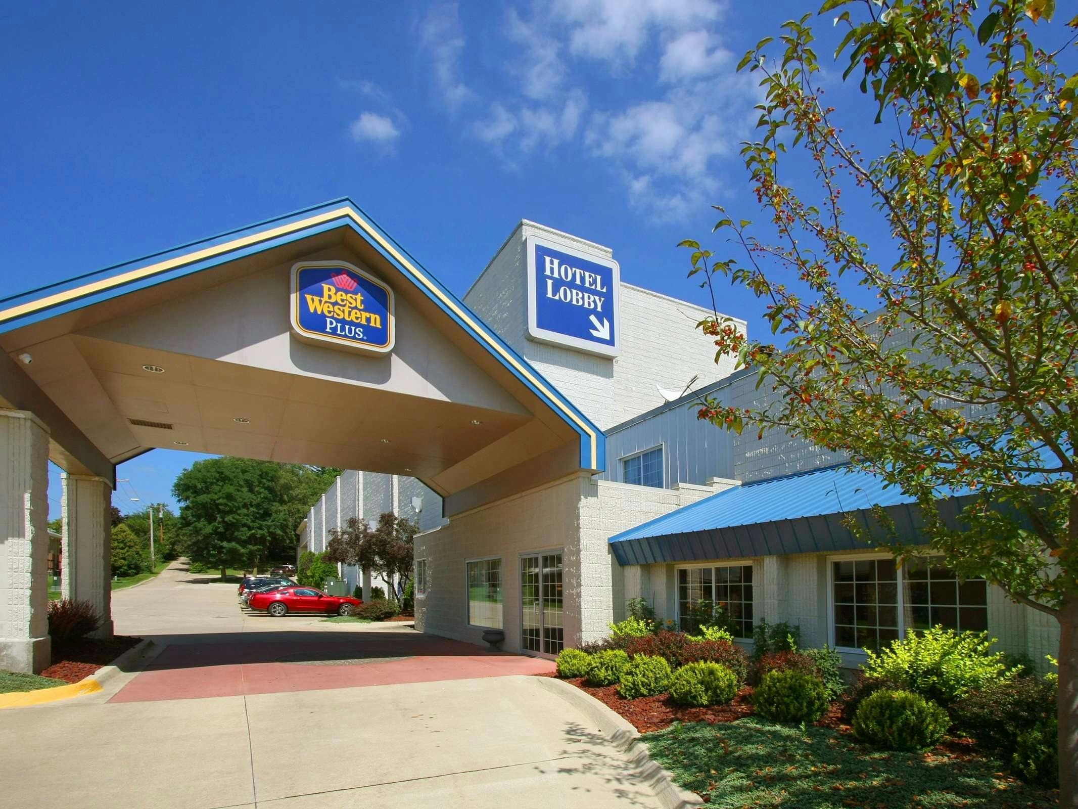 Best Western Plus Longbranch Hotel & Convention Center, Cedar Rapids ...