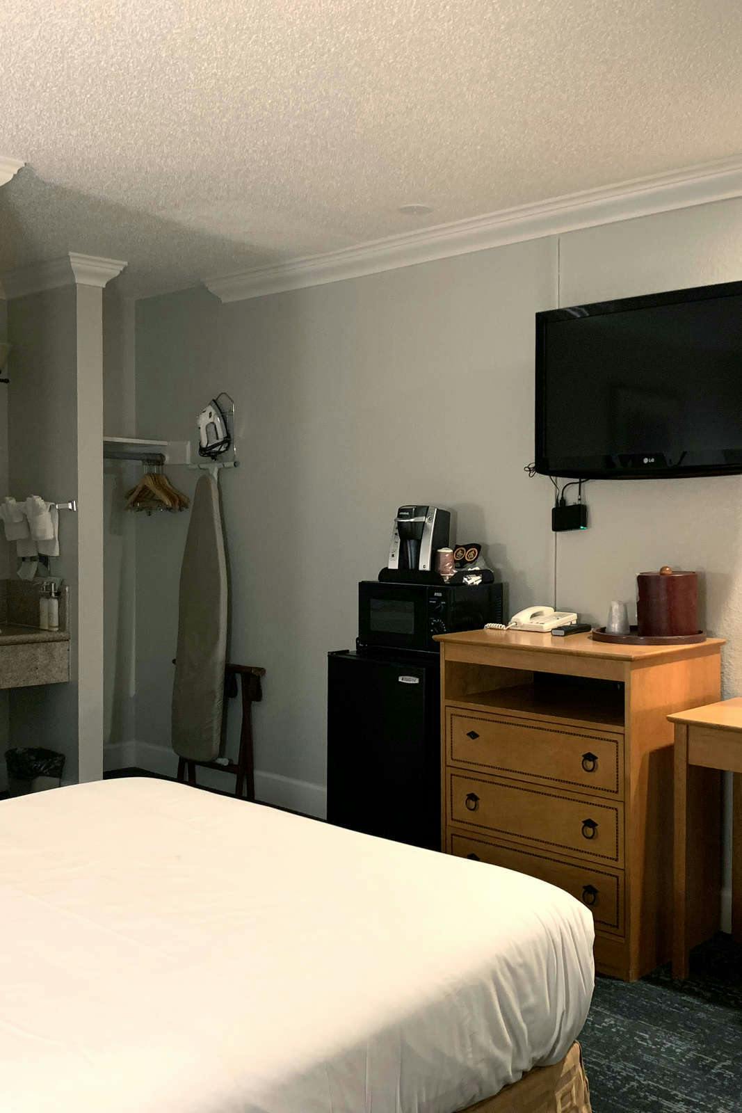 Stargazer Inn and Suites, Monterey - HotelTonight