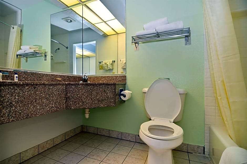 Best Western Santa Rosa Inn, Santa Rosa - HotelTonight