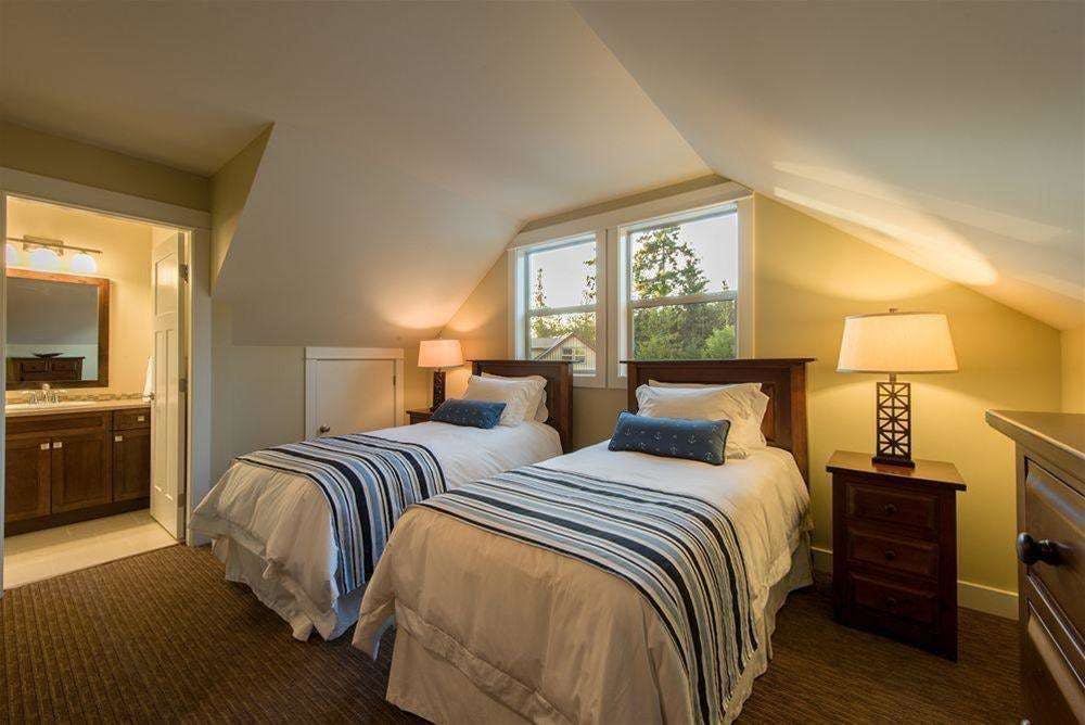 Oceanside Village Resort, Parksville - HotelTonight