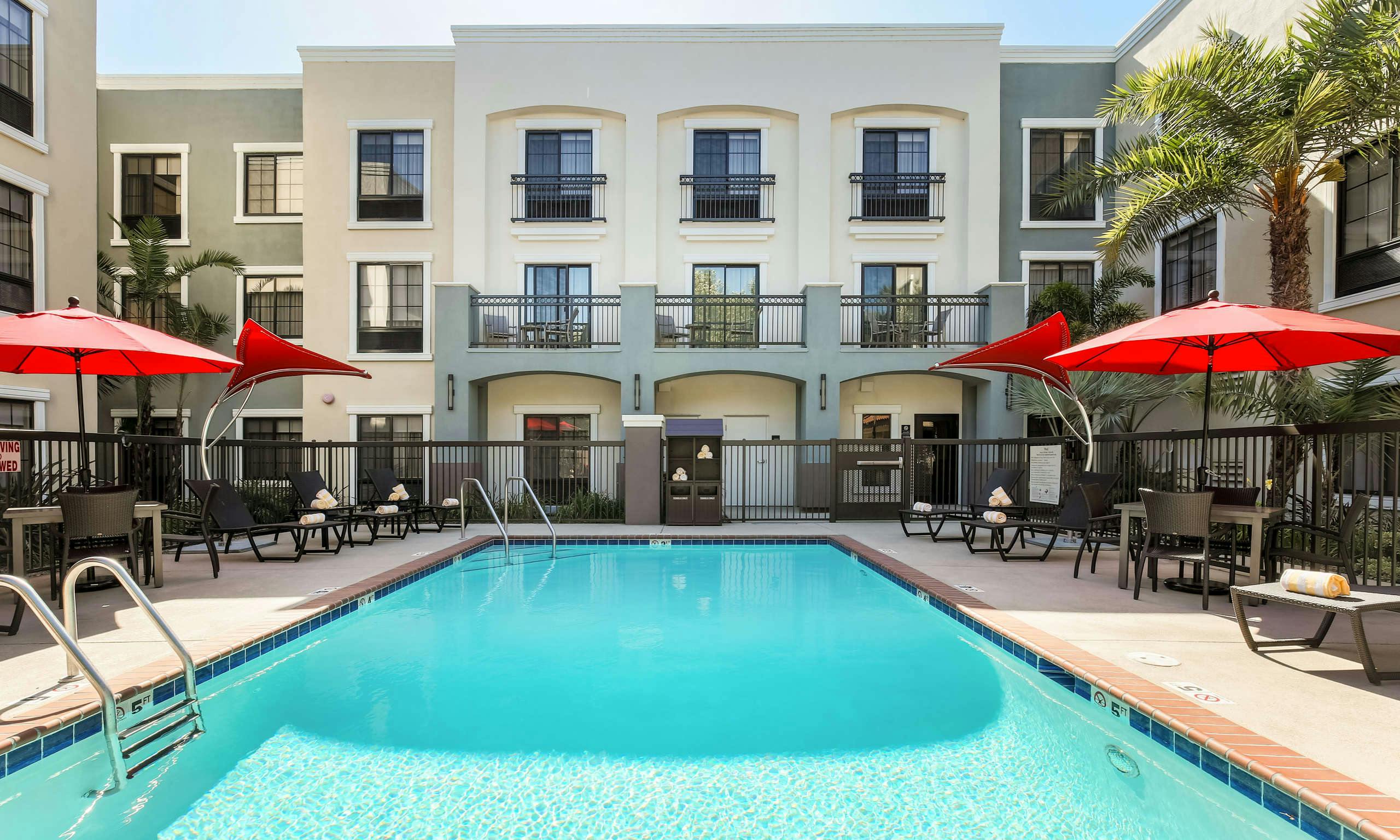 Hampton Inn Santa Barbara/Goleta, Santa Barbara - HotelTonight