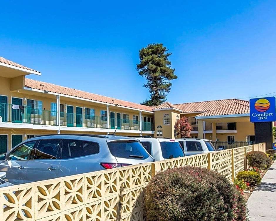 Comfort Inn Beach/Boardwalk Area, Santa Cruz - HotelTonight